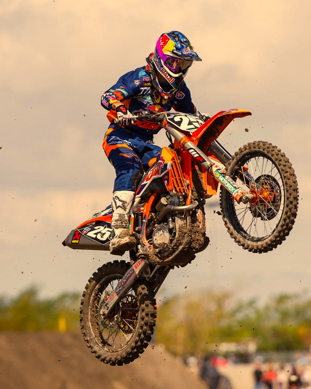 Custom Design: Revamp Your Motocross Style